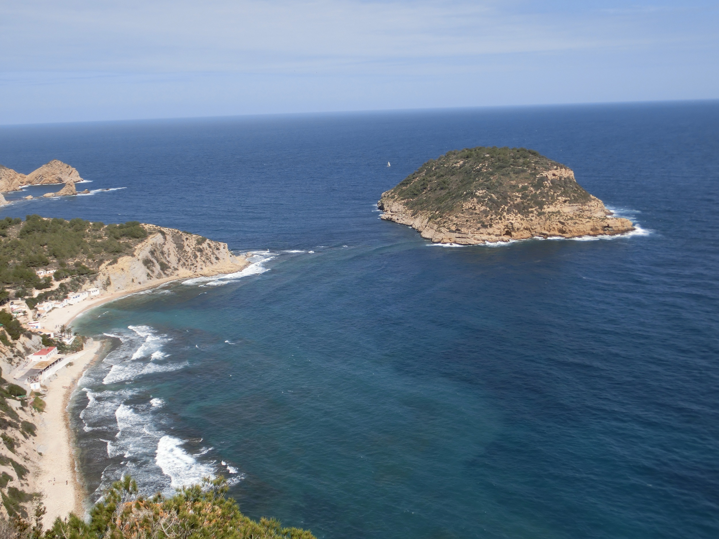 La Isla del Portitxol y els Banys de la Reina a punto de ser declarados ...